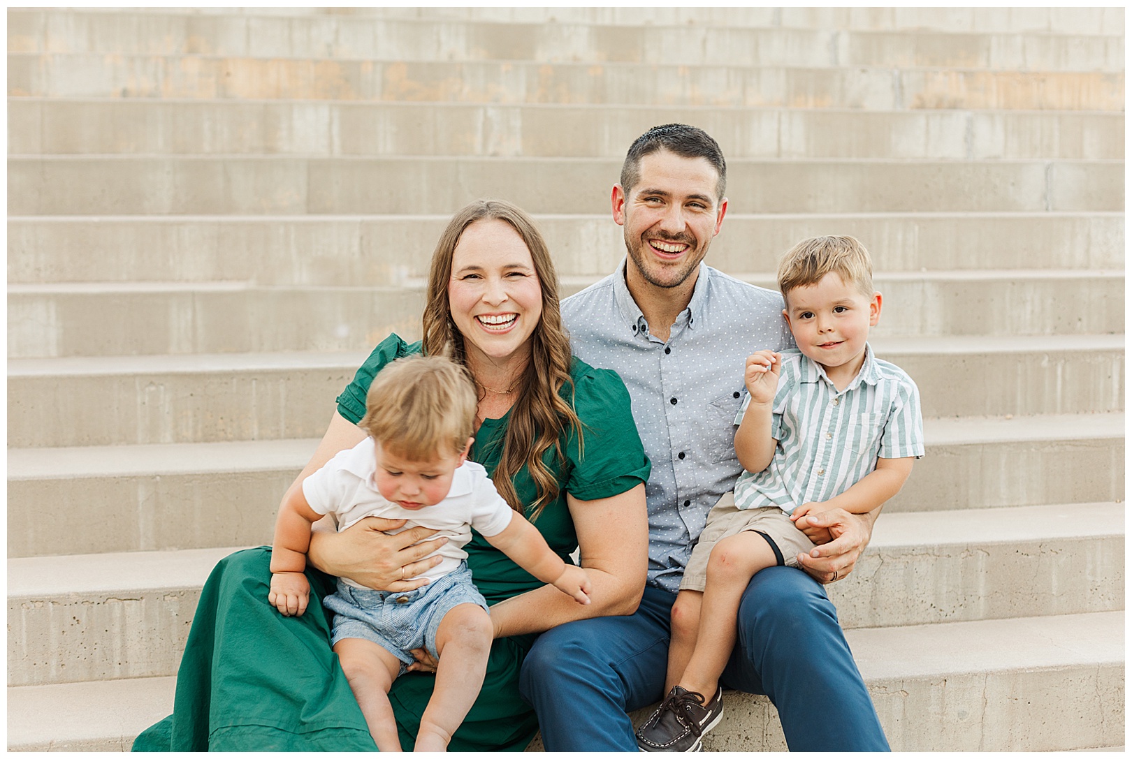 Downtown Phoenix Family Photos | Rodriguez Family - bethiegrondin.com